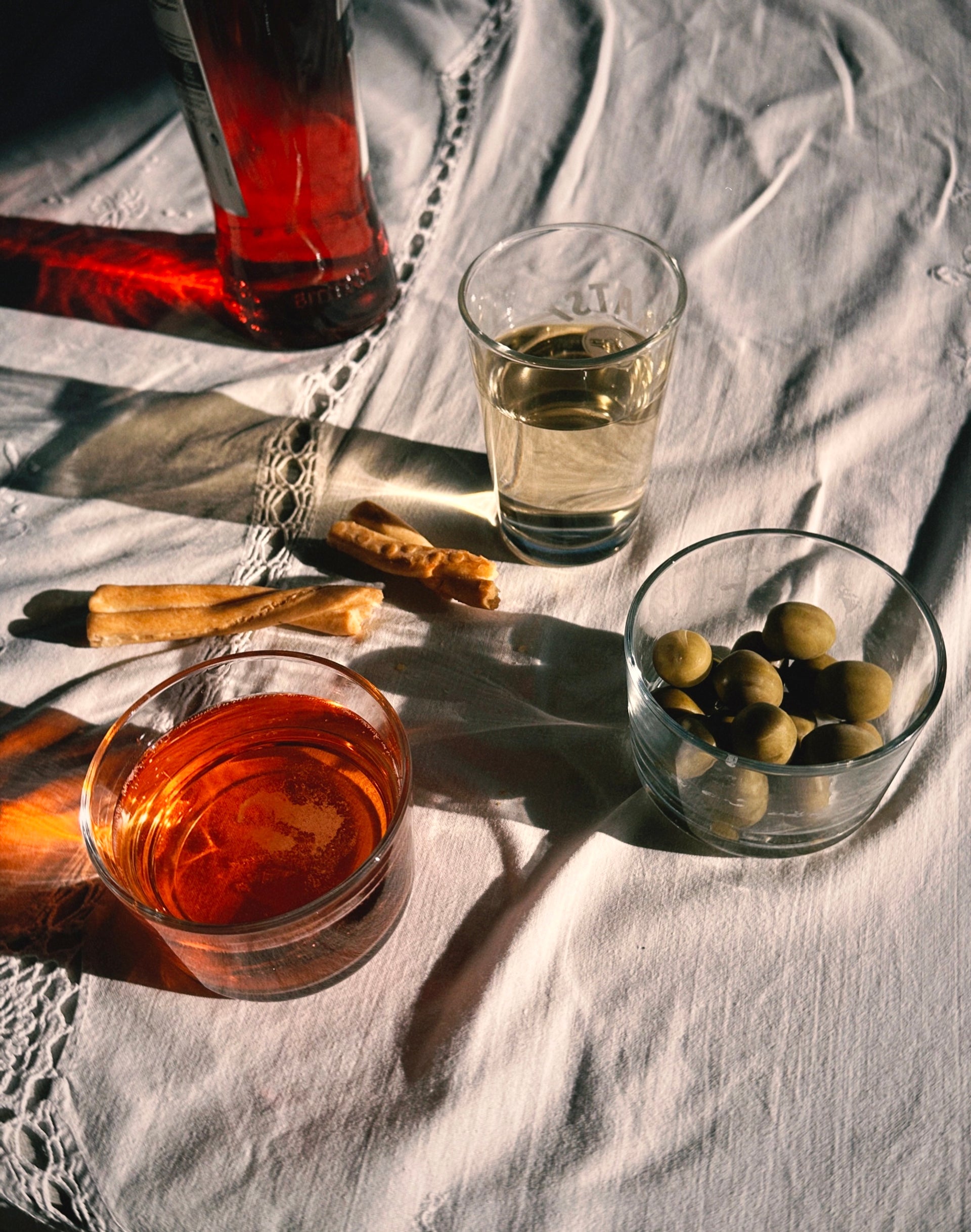 How to Make an Italian Aperitivo: The Complete Guide | Gratsi